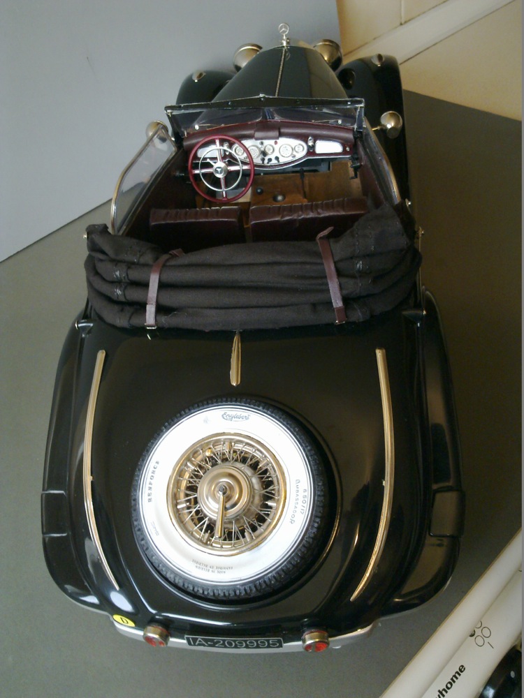 The Mercedes-Benz Gallery Finished 2 - Model Motorcars, Ltd.